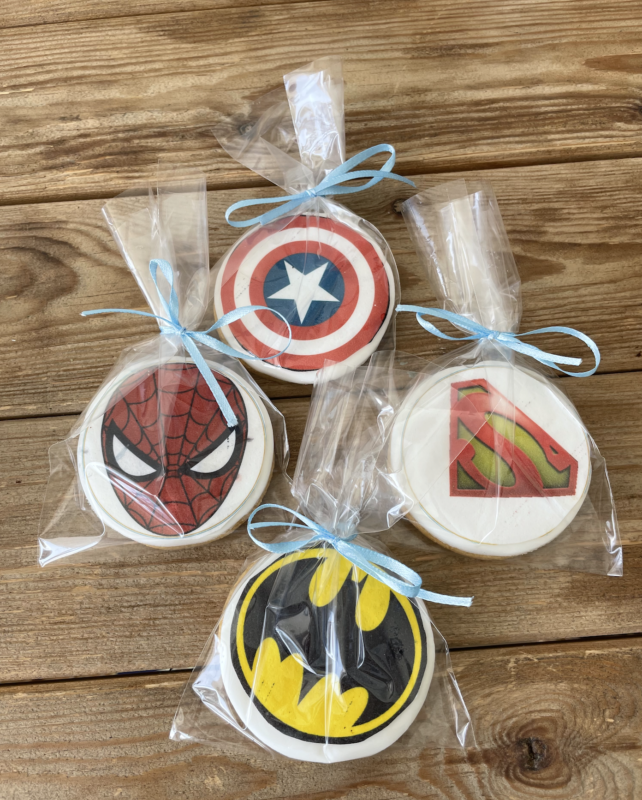Super Heroes Biscuits (12) – tourta.gr